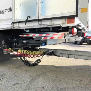 Retractable lifts from 800 kg to 3000 kg